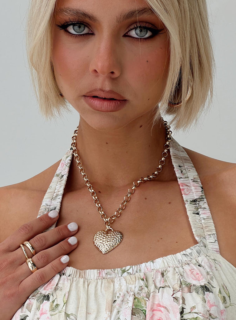 Heart To Heart Necklace Gold | Princess Polly