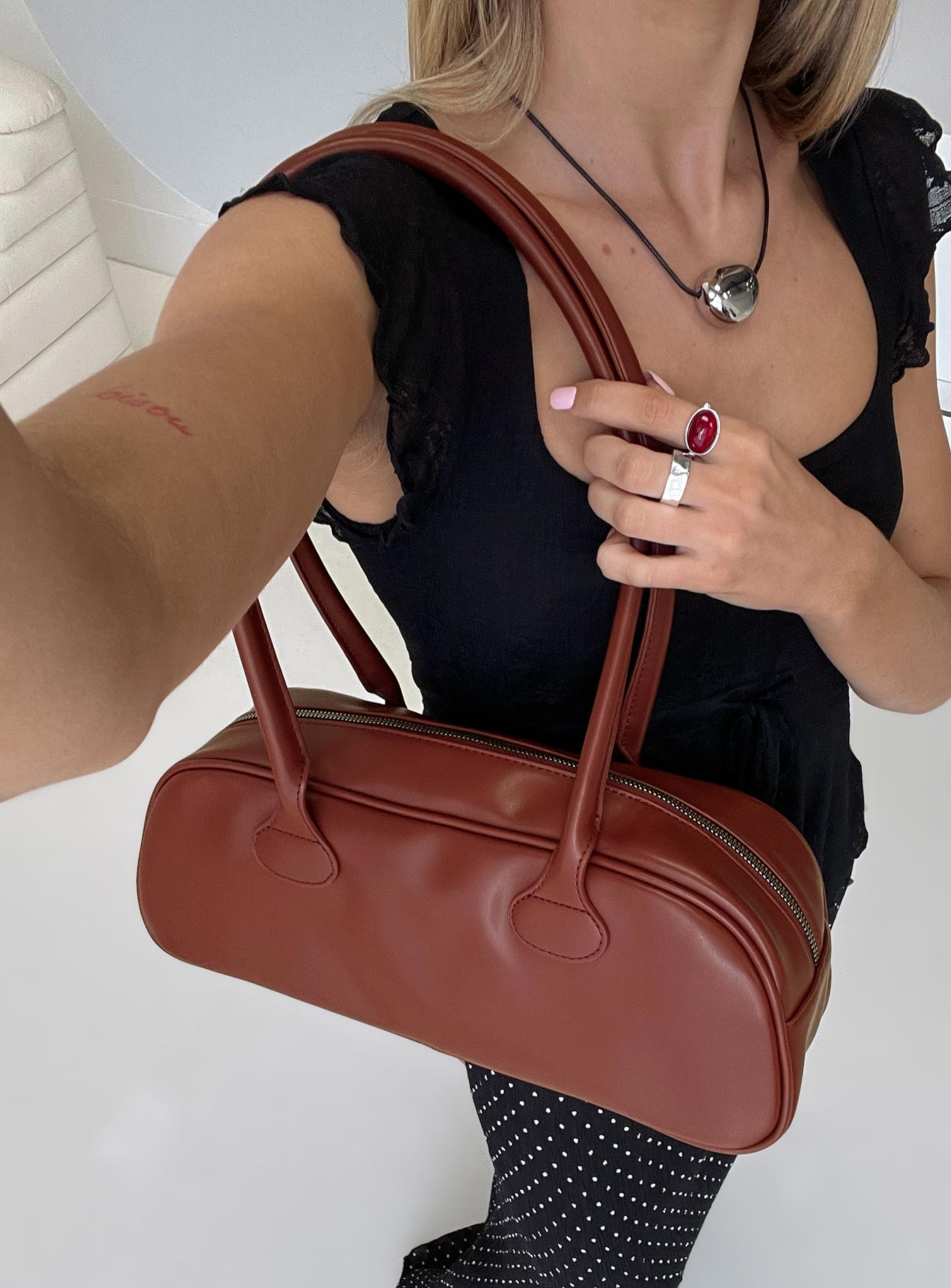 Neelia Shoulder Bag Brown | Princess Polly