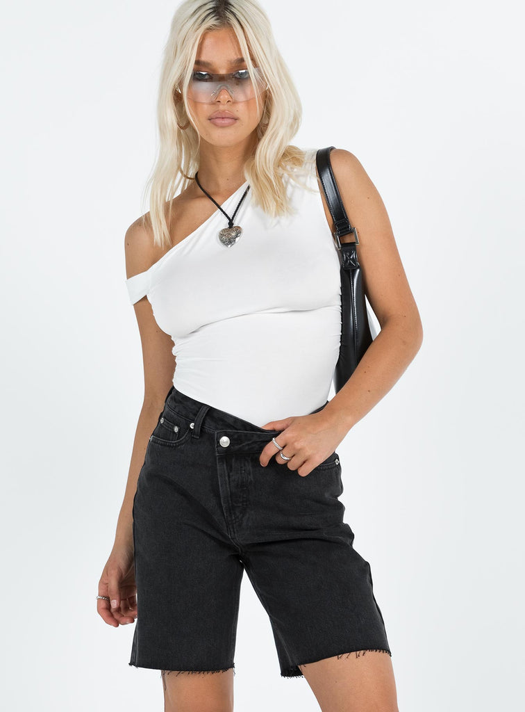 Xena Long Denim Shorts Black | Princess Polly