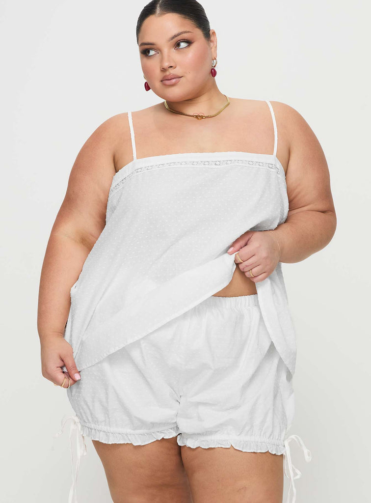 Invisible String Sleep Short White Curve | Princess Polly
