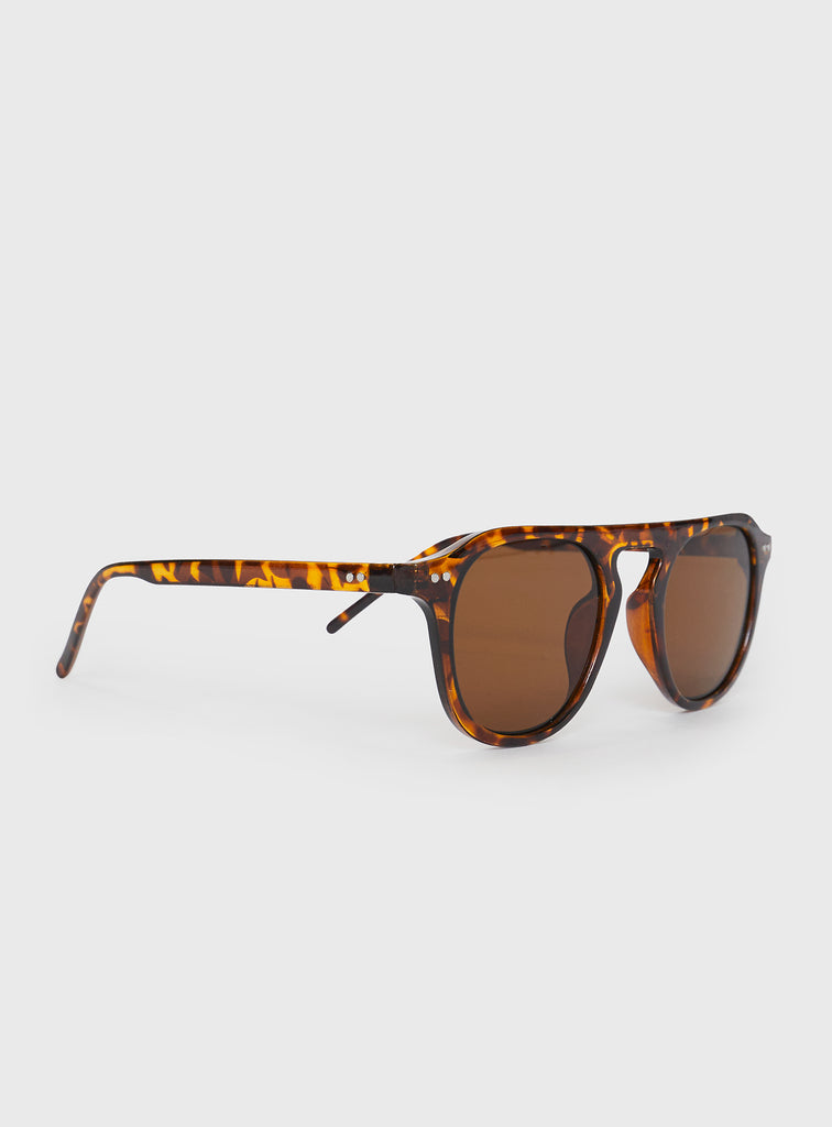 Matilda Sunglasses Tort | Princess Polly