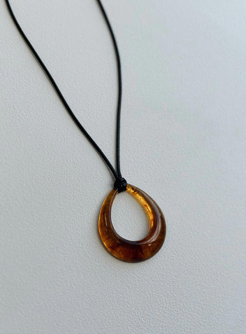 Shaylan Necklace Black | Princess Polly