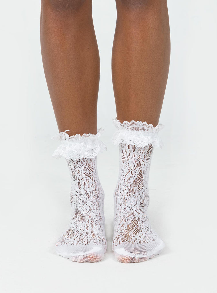 Liani Ruffle Socks White | Princess Polly