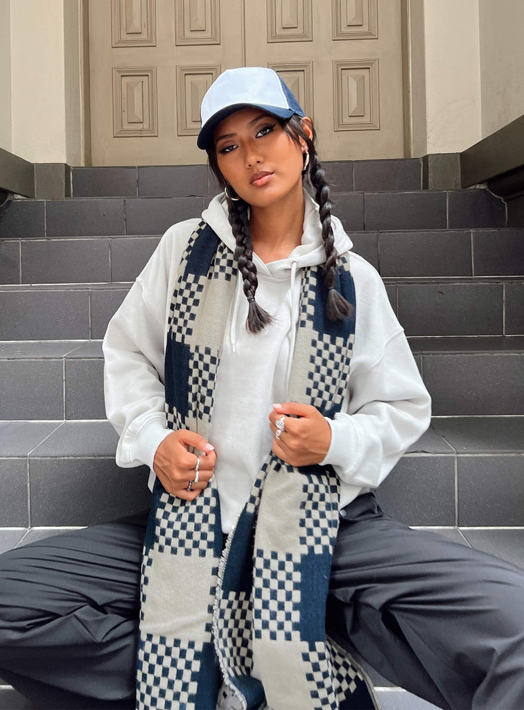 Ruthie Check Scarf Navy / White | Princess Polly