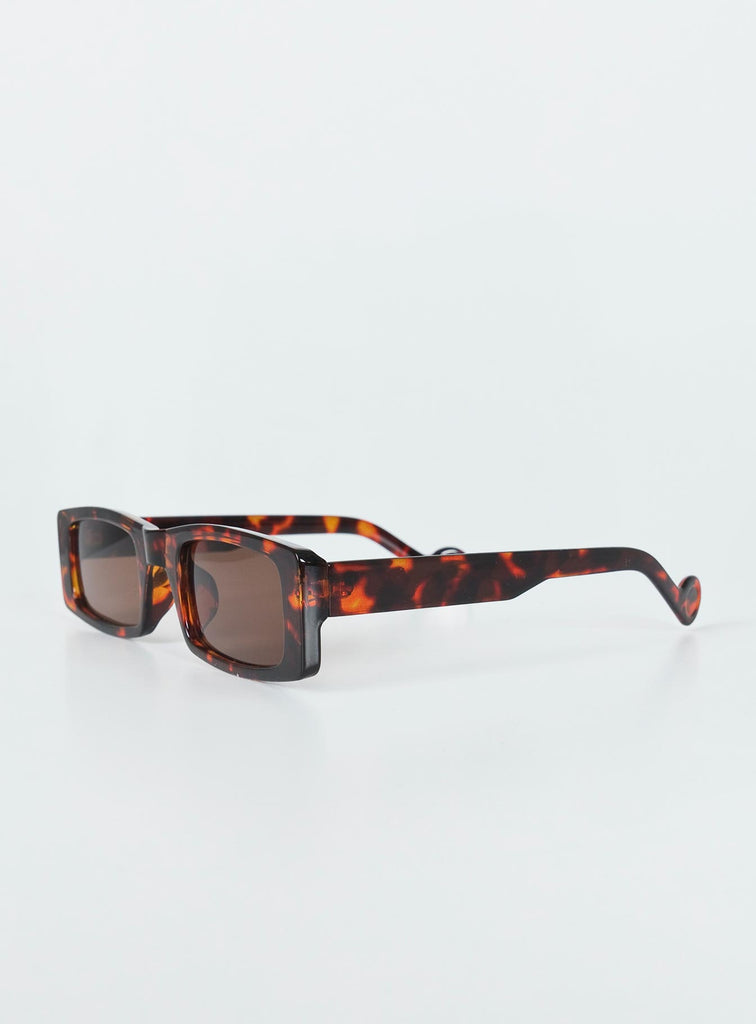 Griffiths Sunglasses Tort | Princess Polly